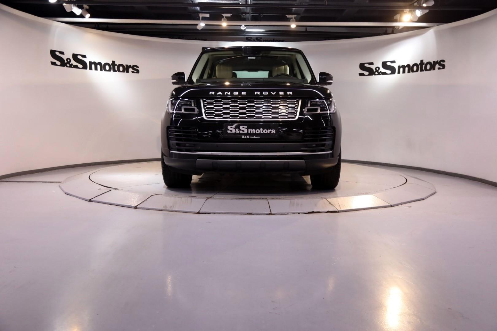 Land Rover Range Rover 2.0 P400e Hybrid Vogue