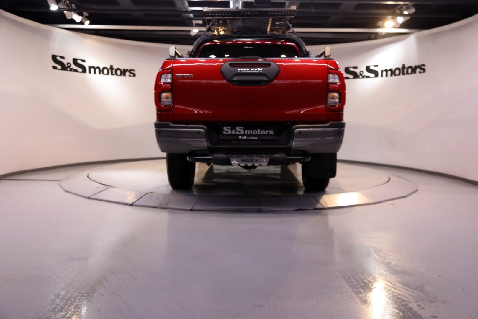 Toyota Hilux Invincible 2.4 4x4