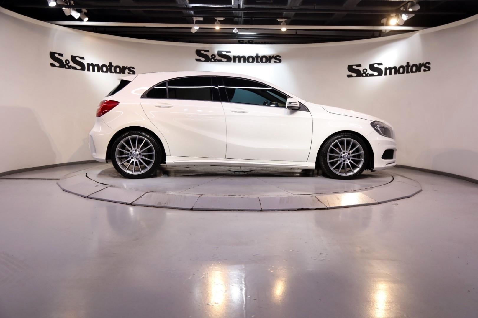 Mercedes Benz A 180 AMG