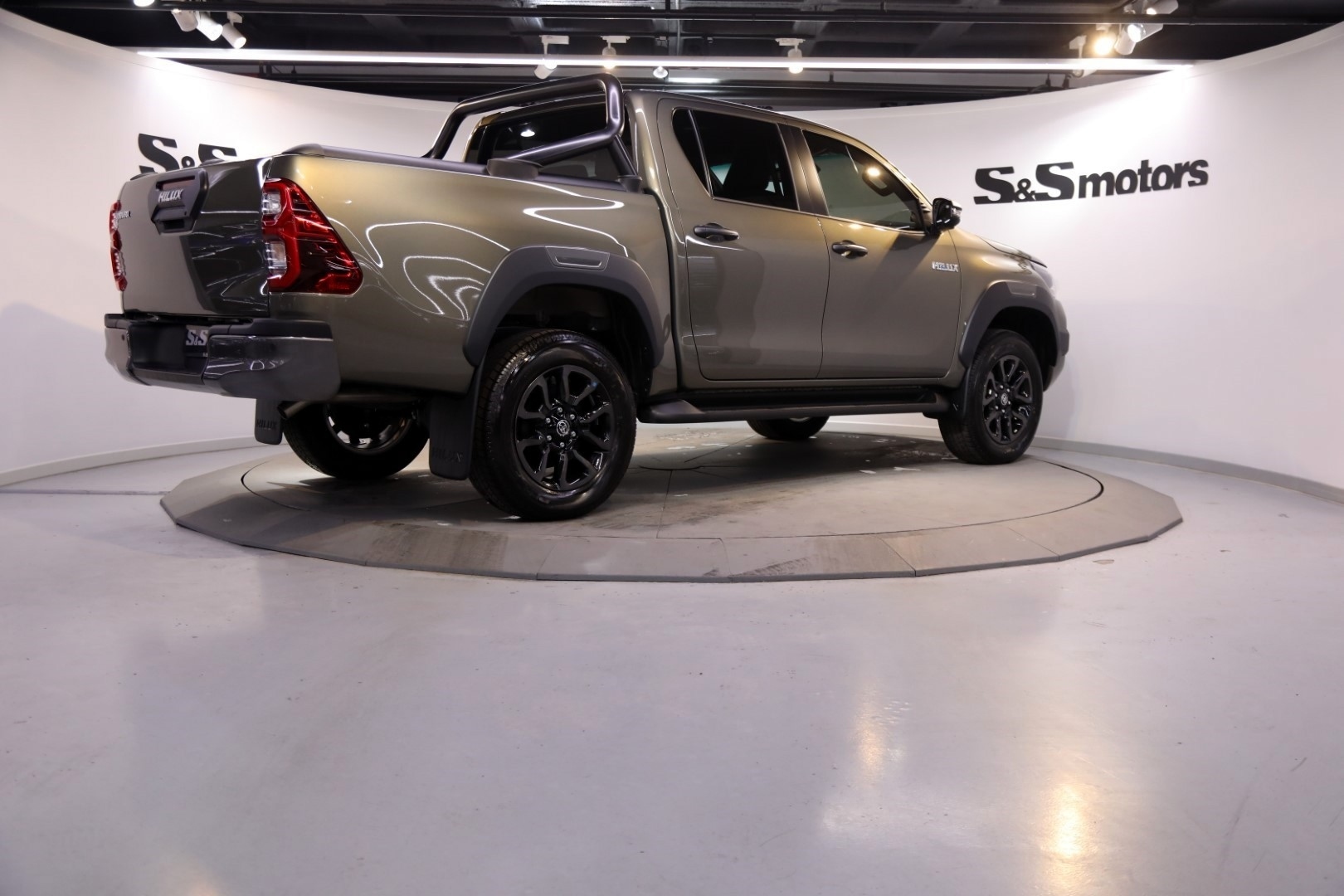 Toyota Hilux Invincible 2.4 4x4