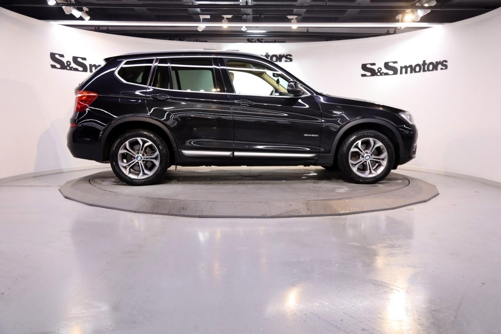 Bmw X3 20i sDrive X Line