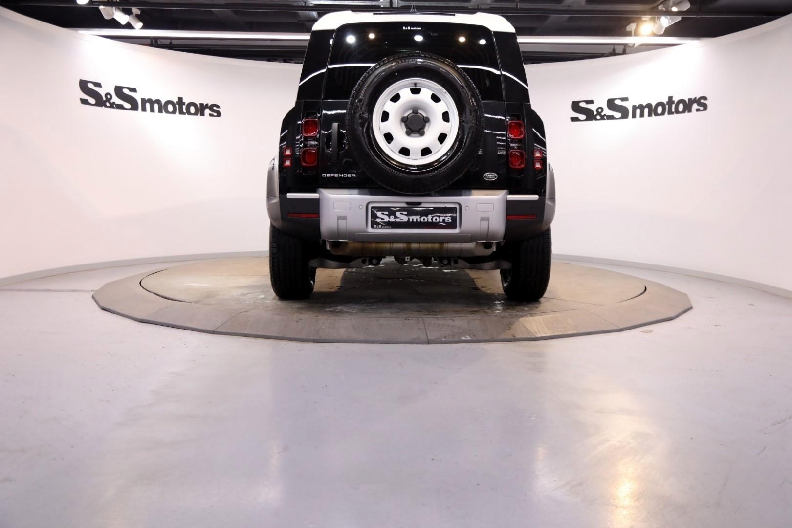 Land Rover Defender 90 2.0 P300 AWD