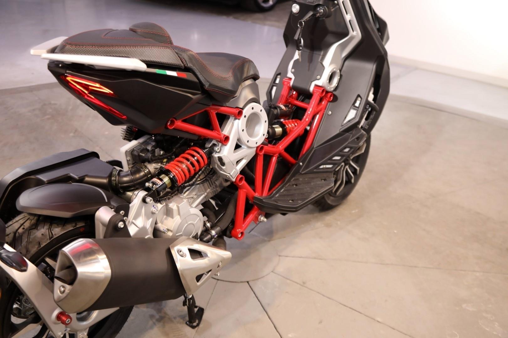 Italjet Dragster 200