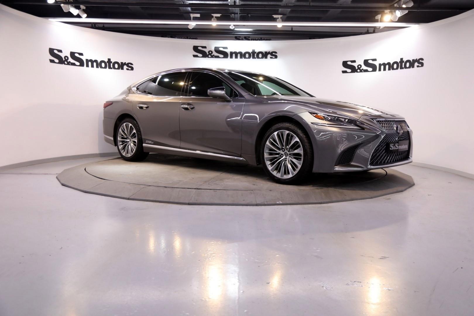 Lexus LS 500h Hybrid AWD Exclusive