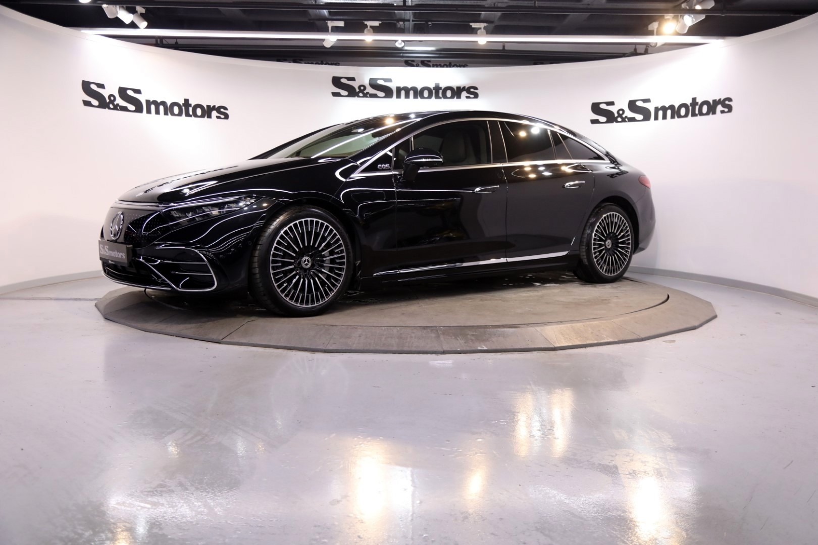 Mercedes Benz EQS 580 4Matic Heritage Edition