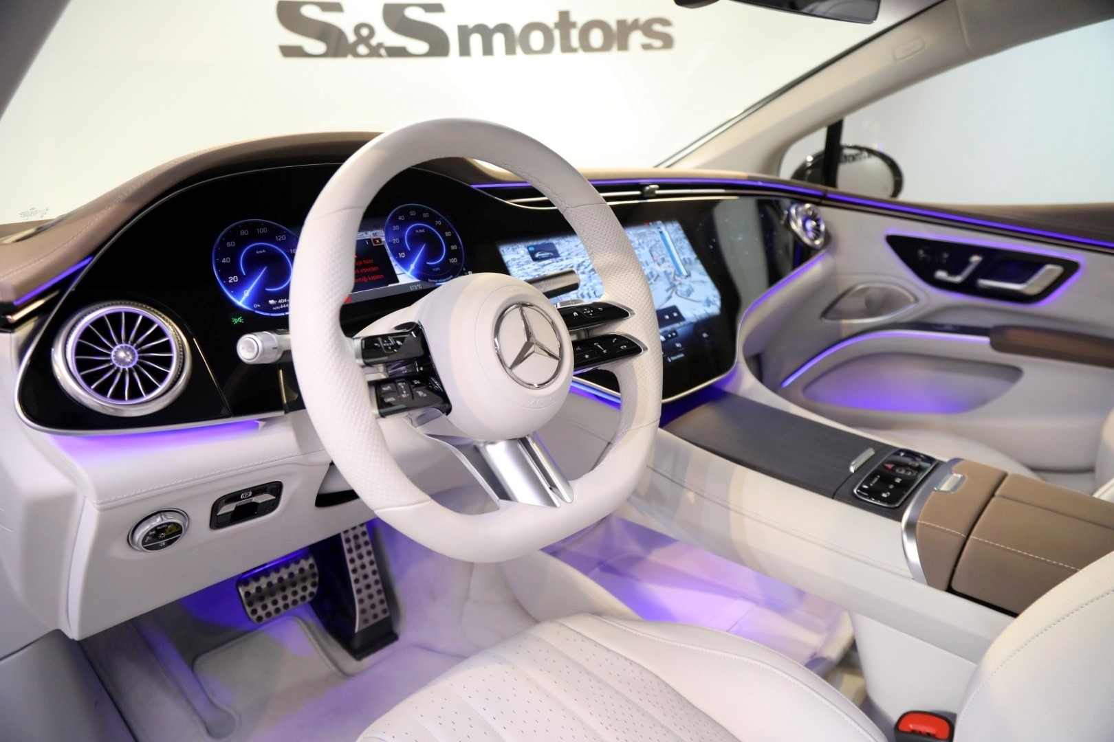 Mercedes Benz EQS 580 4Matic Heritage Edition