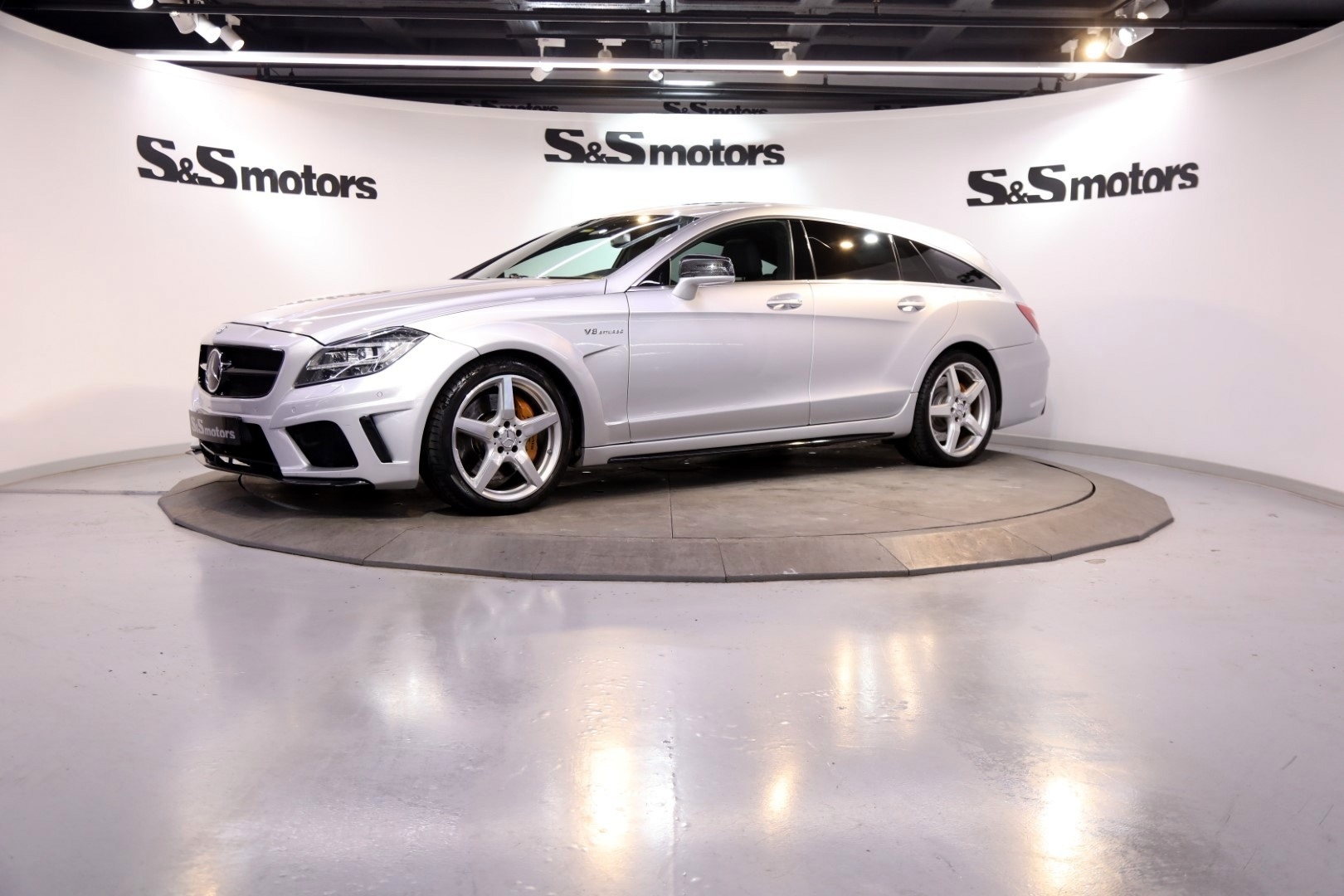 Mercedes Benz CLS 63 AMG Shooting Brake