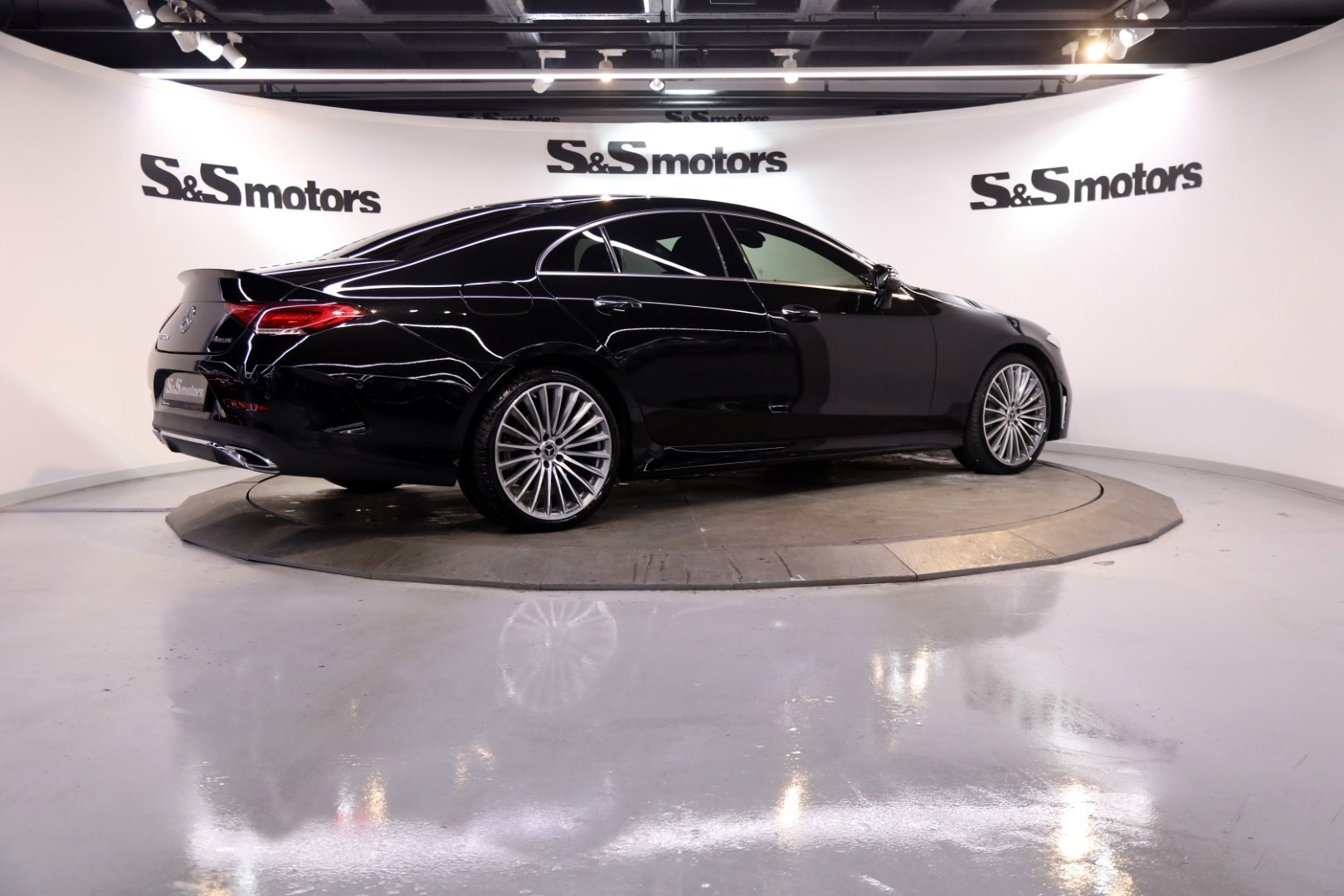 Mercedes Benz CLS 300d 4Matic AMG