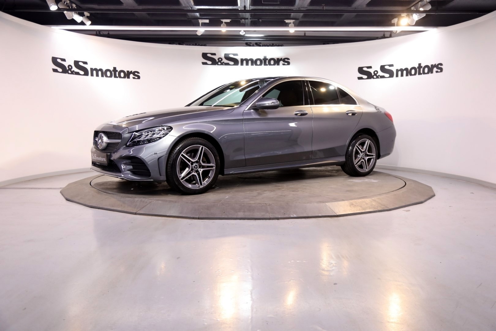 Mercedes Benz C 200 4Matic AMG