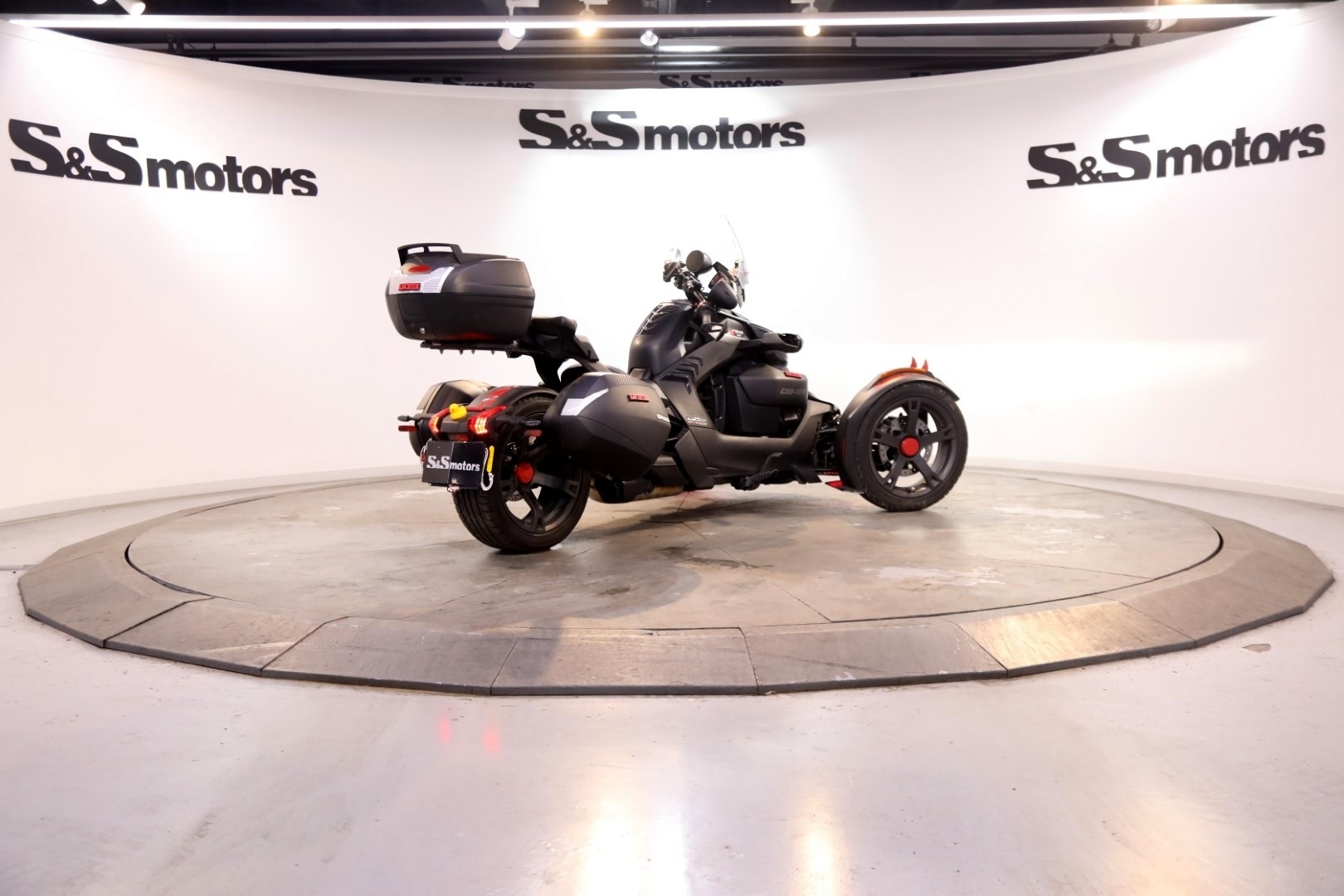 Bombardier (brp) Can-am Spyder Roadster Ryker