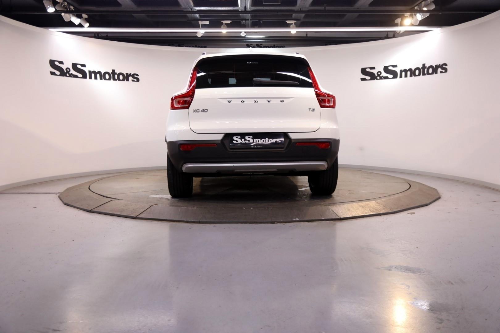 Volvo XC40 1.5 T3 Momentum