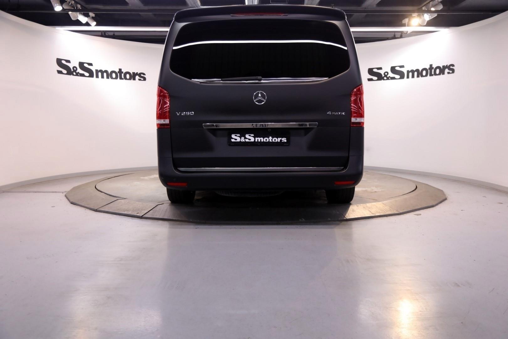 Mercedes Benz Vito Tourer 114 CDI Pro