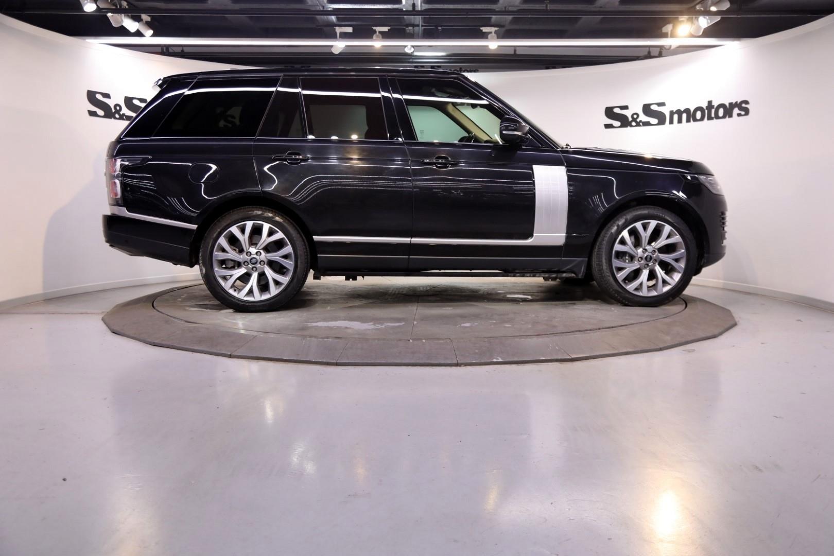 Land Rover Range Rover 2.0 P400e Hybrid Vogue