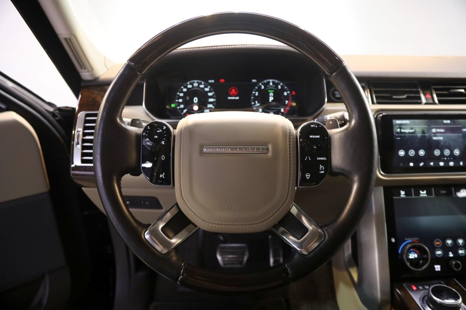 Land Rover Range Rover 2.0 P400e Hybrid Vogue