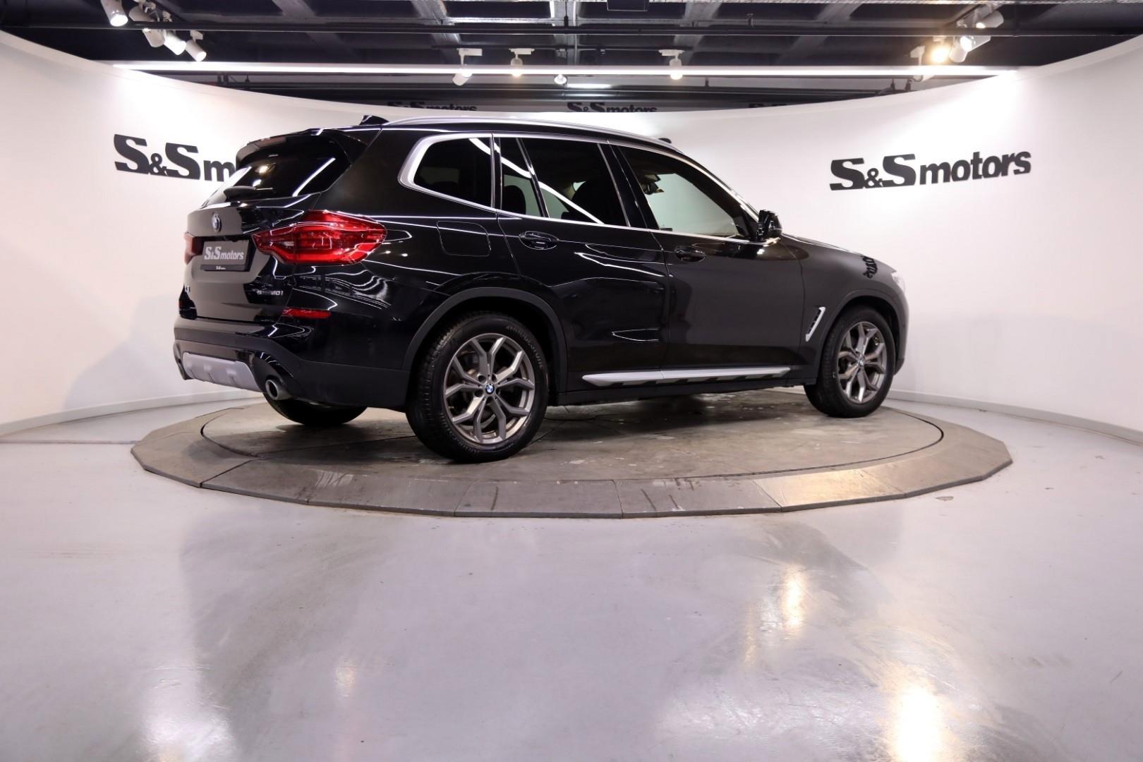 Bmw X3 20i sDrive X Line