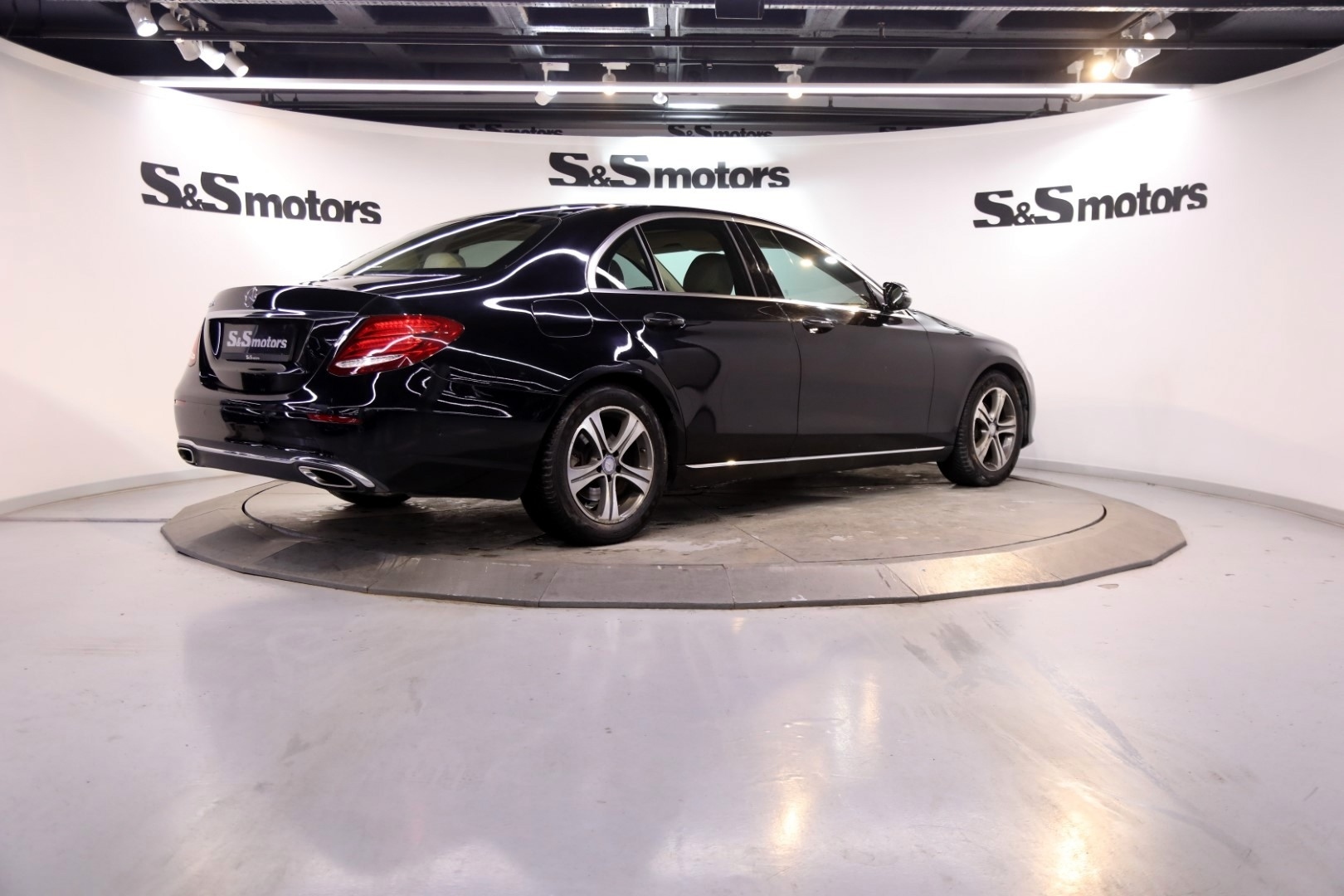 Mercedes Benz E 200 Avantgarde