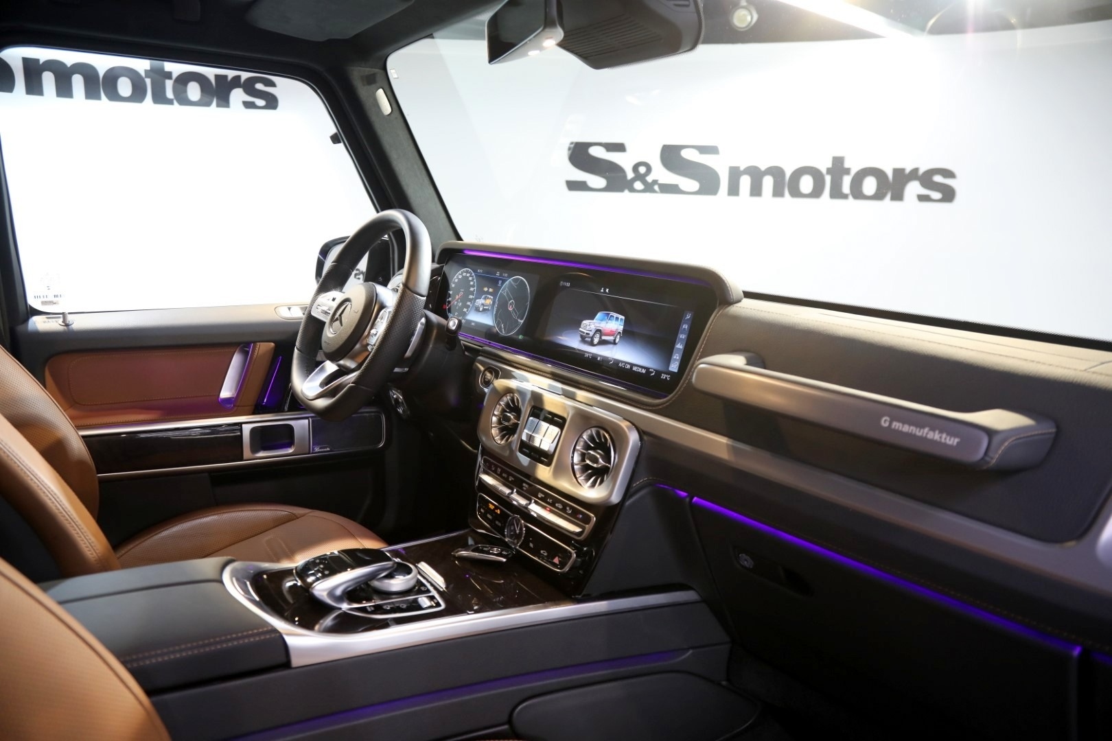 Mercedes Benz G 400d AMG