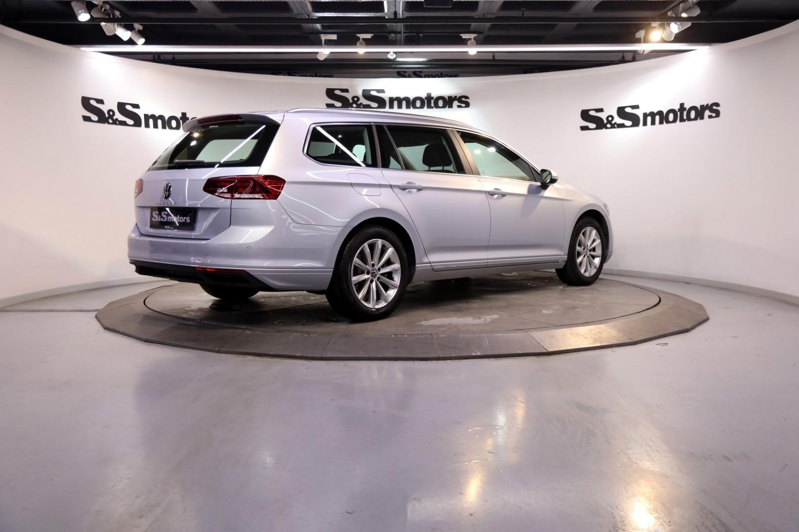 Volkswagen Passat Variant 1.5 TSI Business & DSG