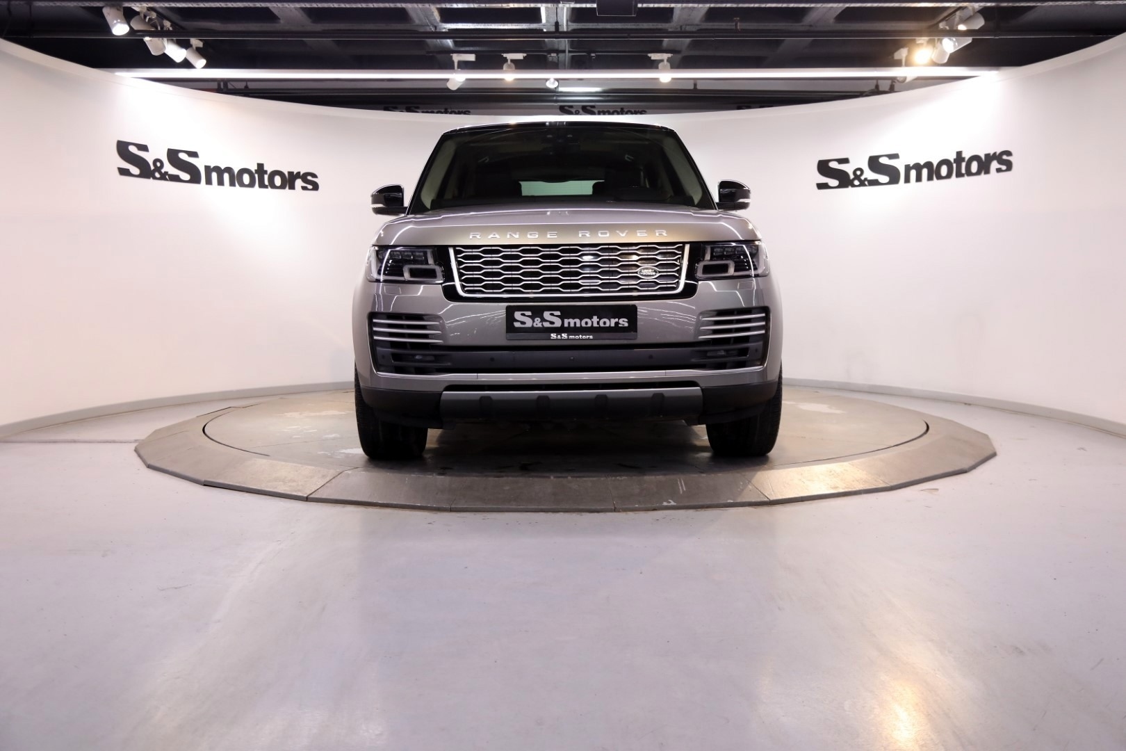 Land Rover Range Rover 2.0 P400e Hybrid Autobiography