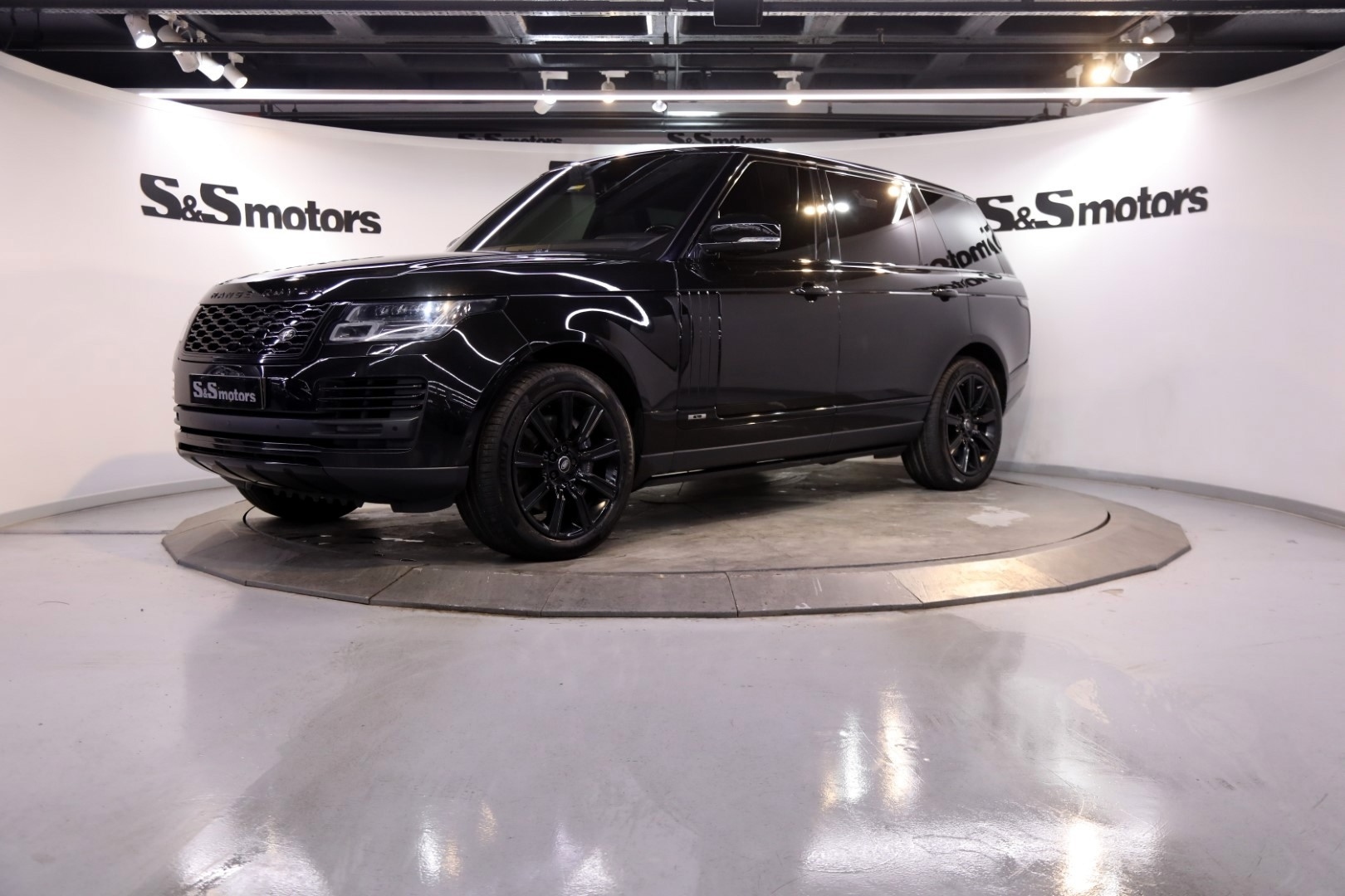 Land Rover Range Rover 2.0 P400e Hybrid Autobiography LWB