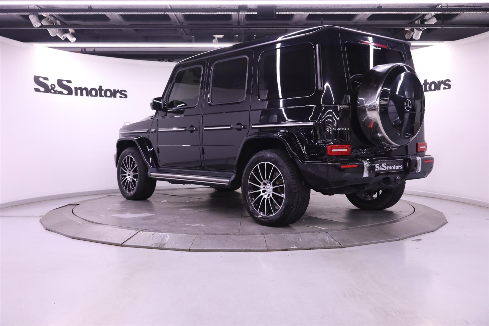 Mercedes Benz G 400d AMG