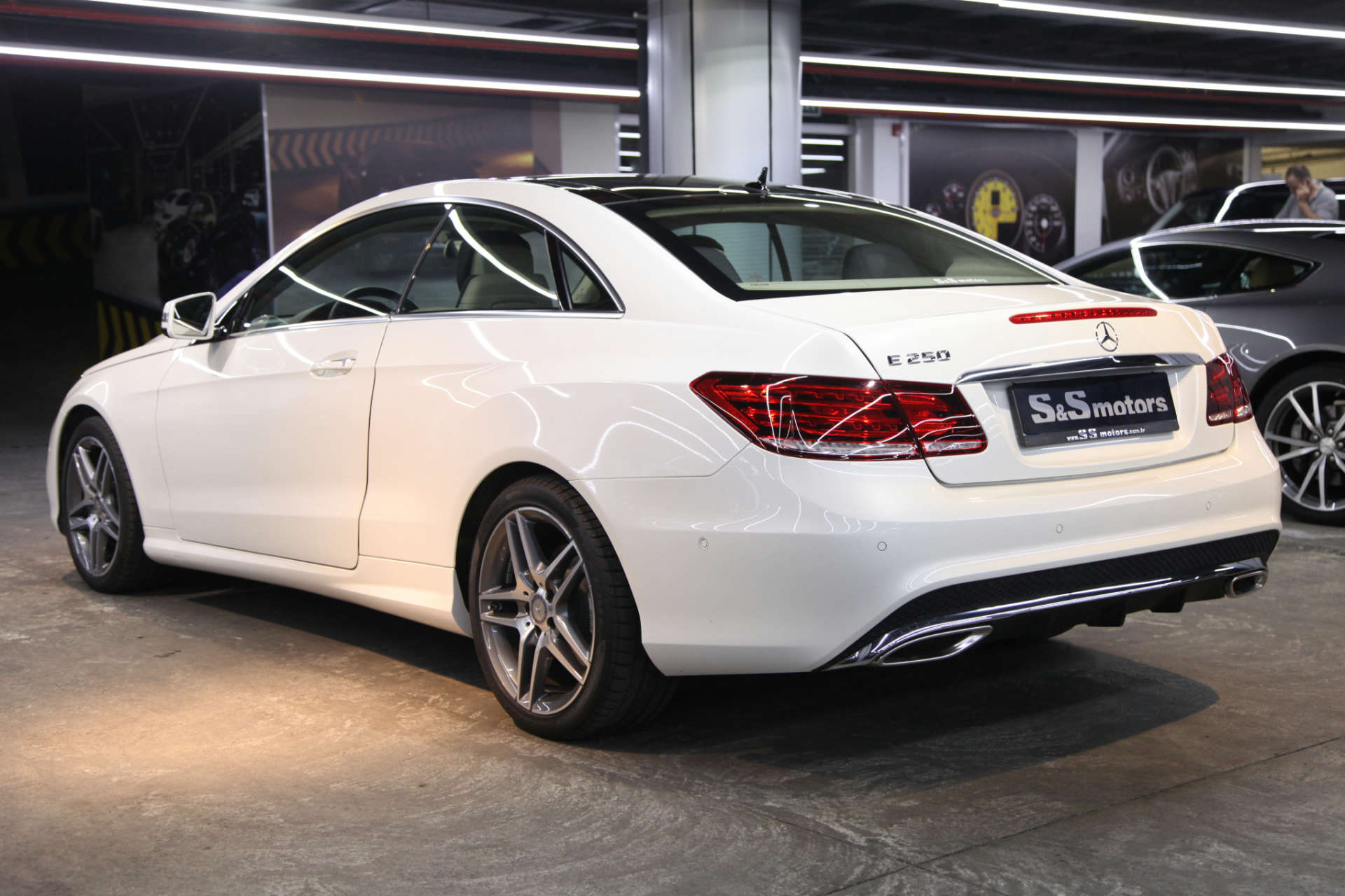 Mercedes Benz E 250 CGI Coupe Premium AMG