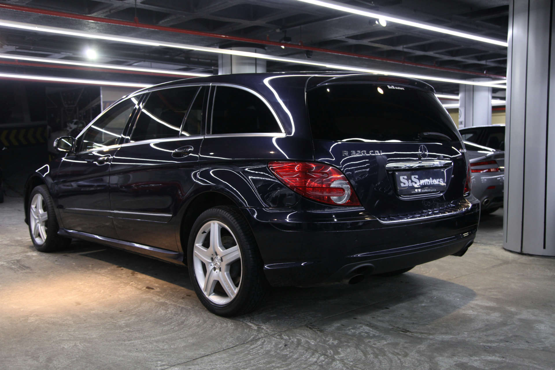 Mercedes Benz R 320 CDI L 4Matic AMG