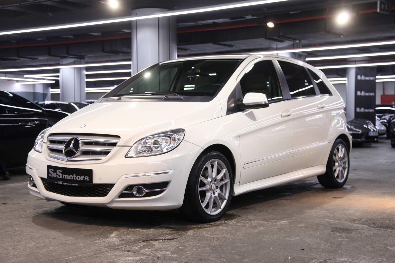 Mercedes Benz B 160