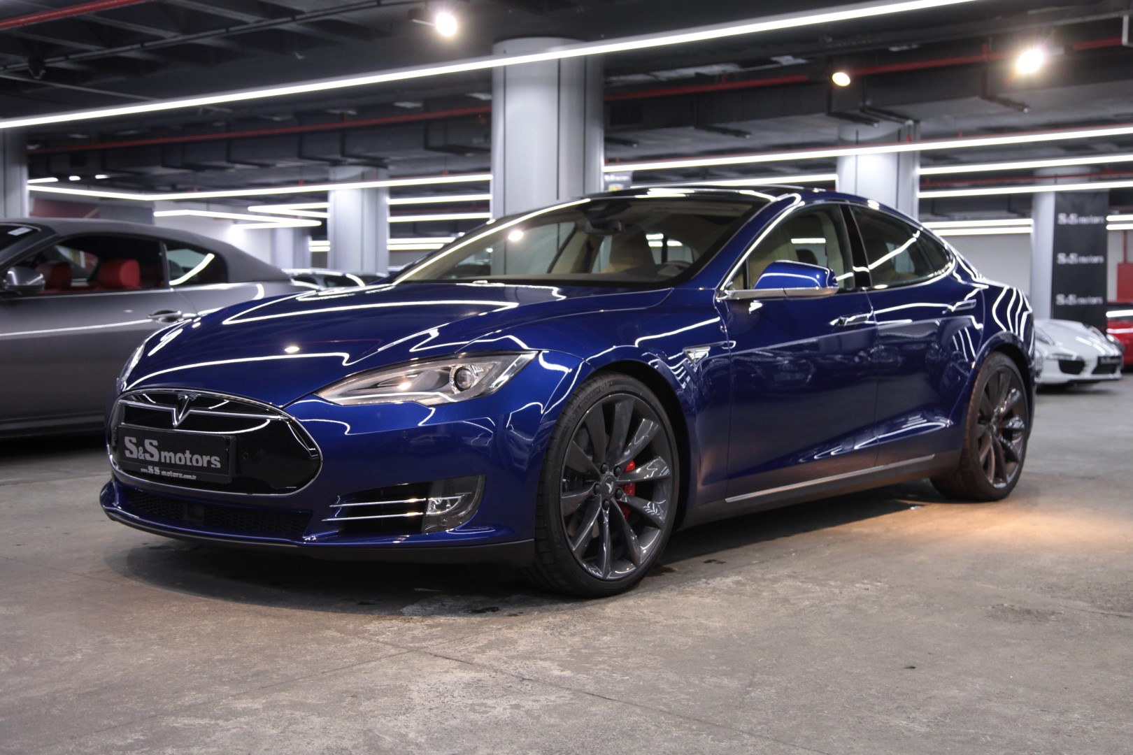 Tesla Model S P85D